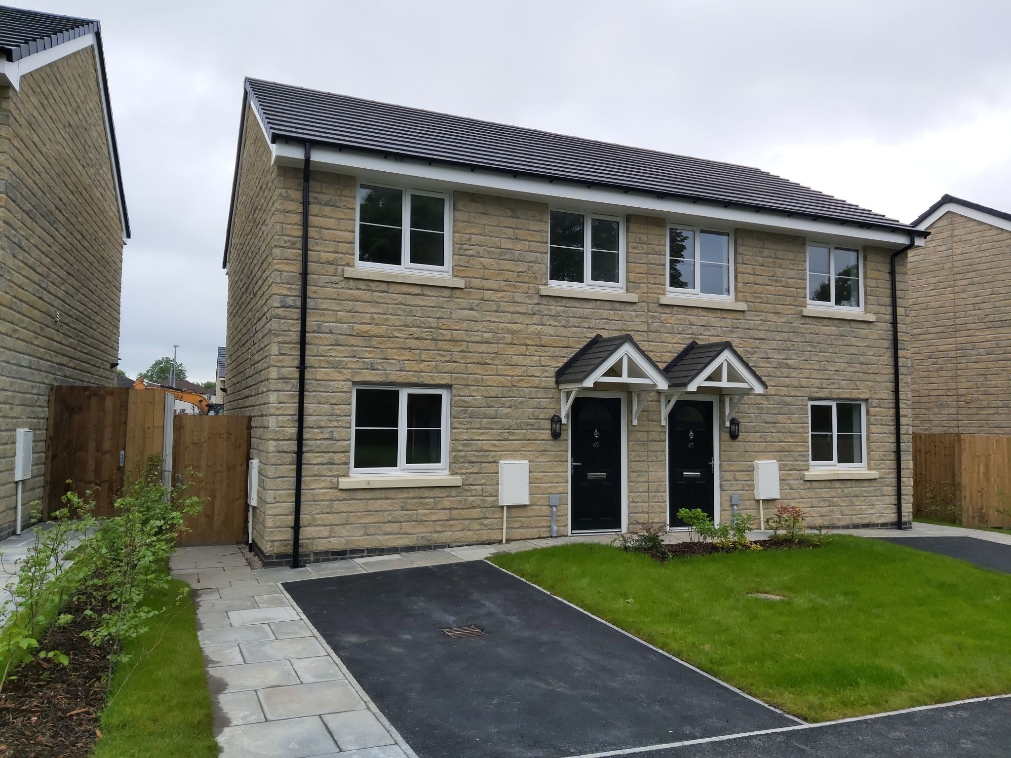 Kinross Street - Ring Stones